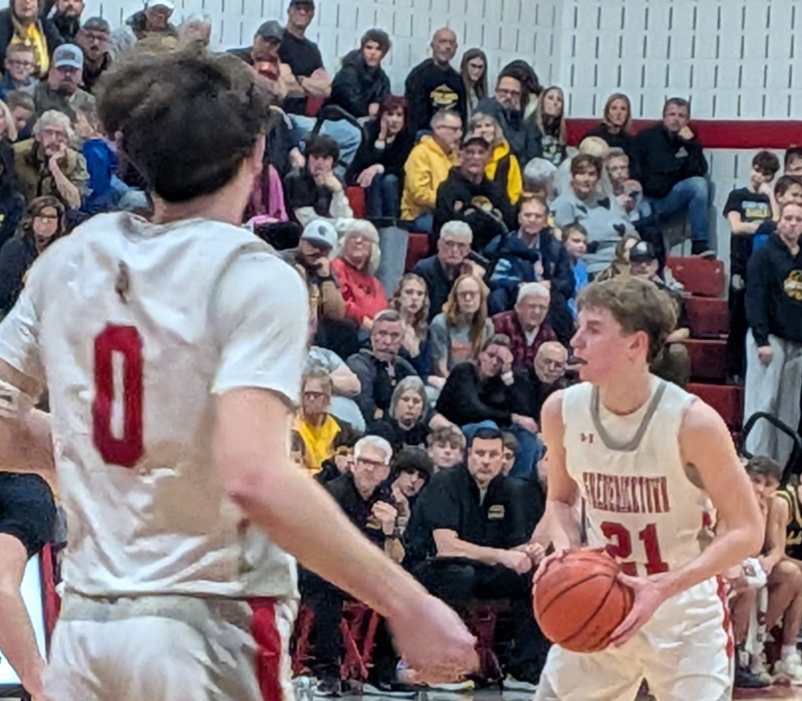 Undefeated Freddies show extra juice in OT to squeeze past Col. Crawford